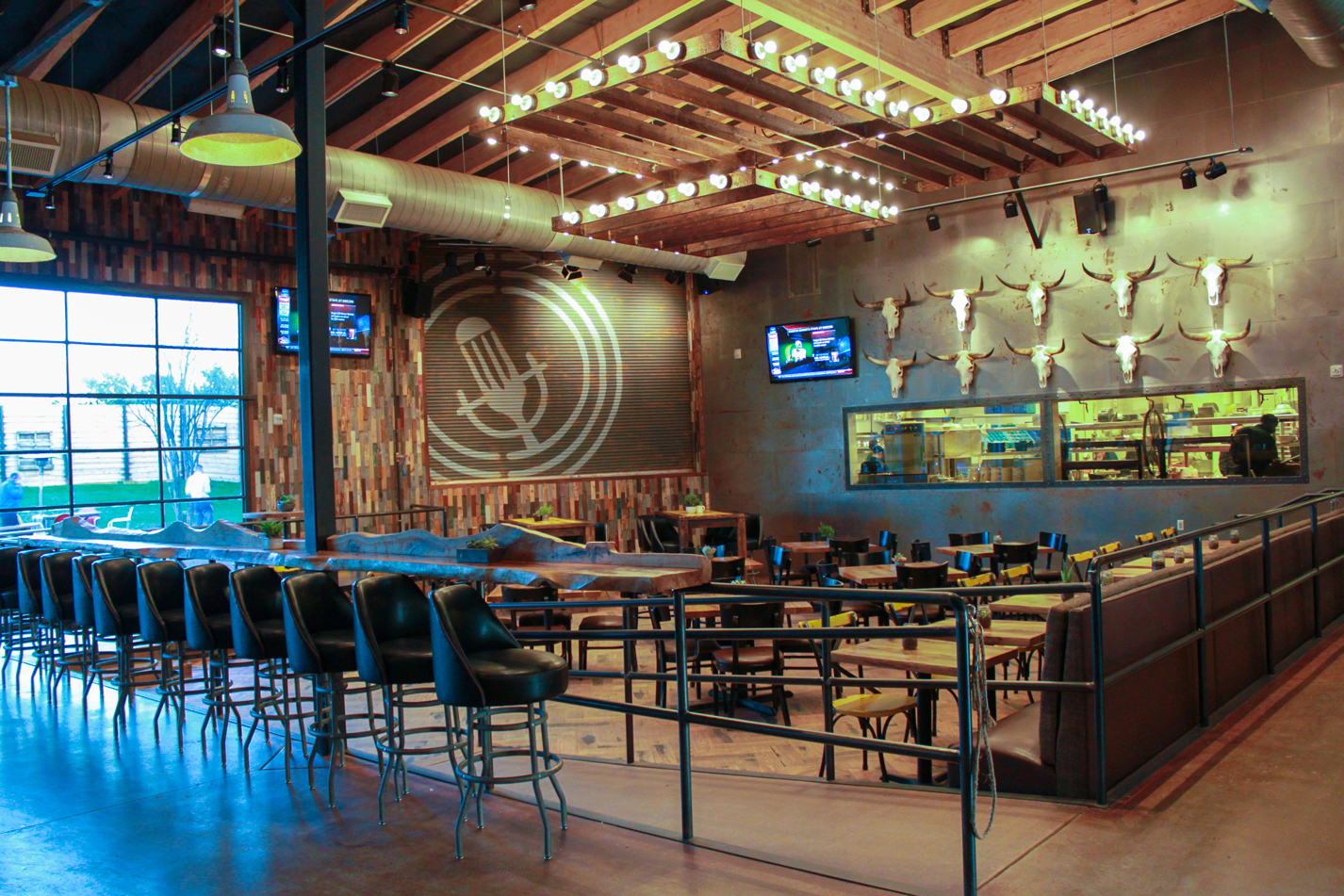 Discover Deliciousness | American Food Restaurants & Bar Near Me