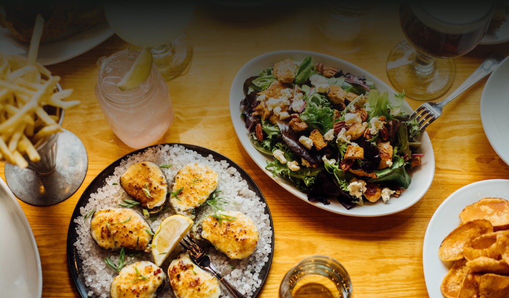 Explore The Rustic Houston Uptown Park | Menu & Brunch