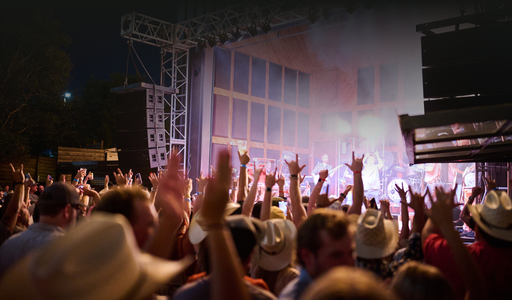 Experience Live Music at The Rustic | Live Music Restaurant & Bar